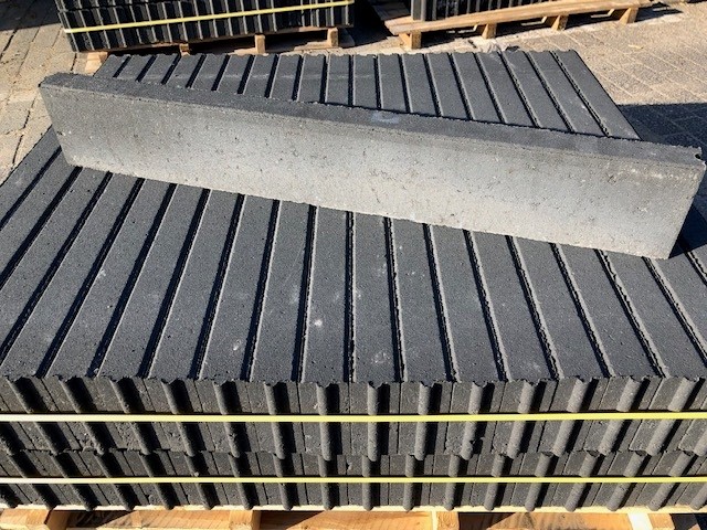 Opsluitband 6x15x100cm antraciet hd | Steenbergen Sierbestrating
